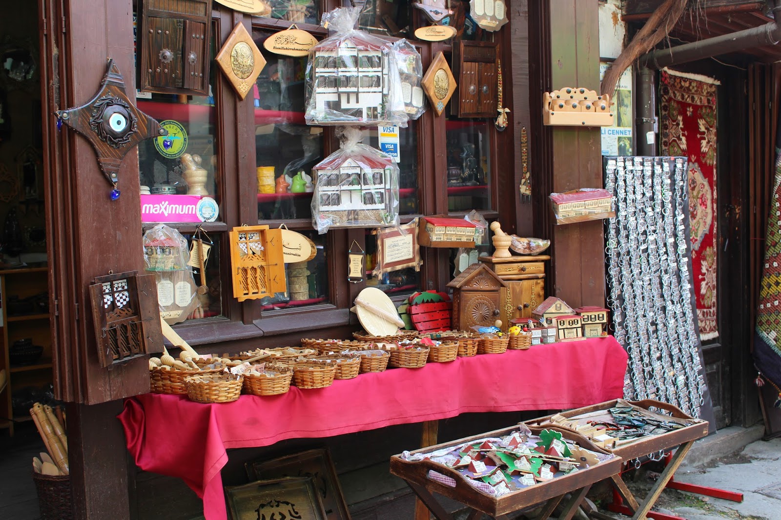 Local Crafts and Artisans in Eminönü - Eminönü Transfers Istanbul ...